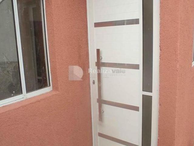 Casa à venda em São José dos Campos, Jardim Torrão de Ouro, com 2 quartos, com 44 m²