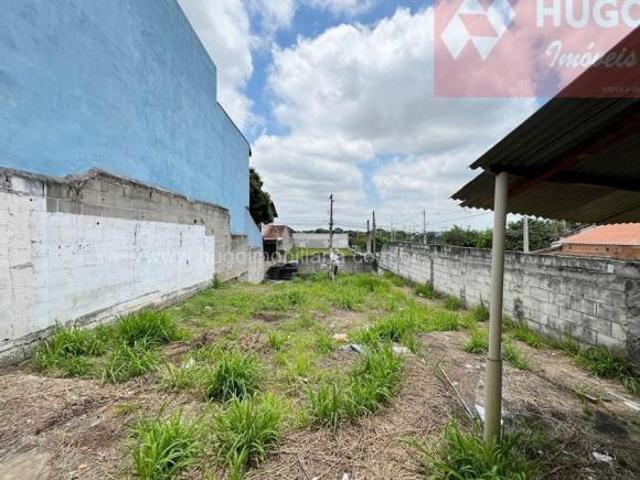 Casa à venda em São José dos Campos SP: 1 quarto, 1 sala, 1 banheiro, 4 vagas de garagem, 60m² na Ci