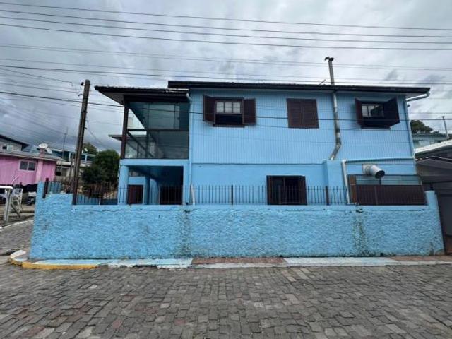 Casa à venda em São José, Farroupilha 4 Dormitórios, Suíte, Churr