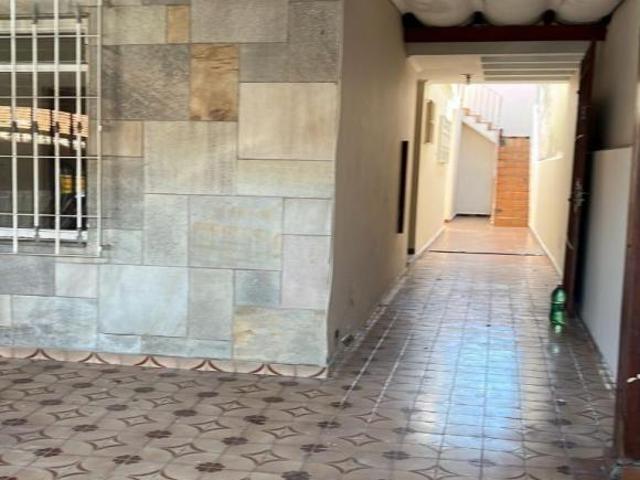 Casa à venda em São Paulo Jardim Alzira: 3 quartos, 1 suíte, 2 banheiros, 3 vagas de garagem, 175m