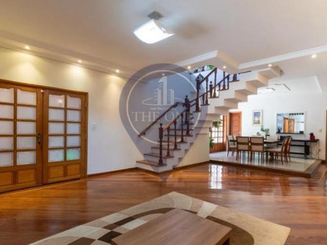 Casa à venda em São Paulo SP na Vila Clementino com 3 quartos, 3 suítes, 2 salas, 5 banheiros, 2 vag