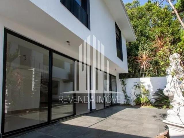 Casa à venda em São Paulo SP, no bairro Granja Julieta: 3 quartos, 2 suítes, 1 sala, 4 banheiros, 3