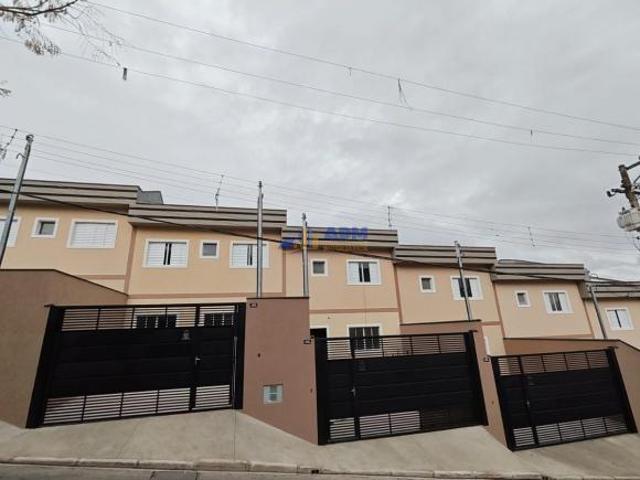 Casa à venda em São Paulo SP, bairro Guaianazes: 2 quartos, sala, 2 banheiros, 2 vagas, 64m² de área