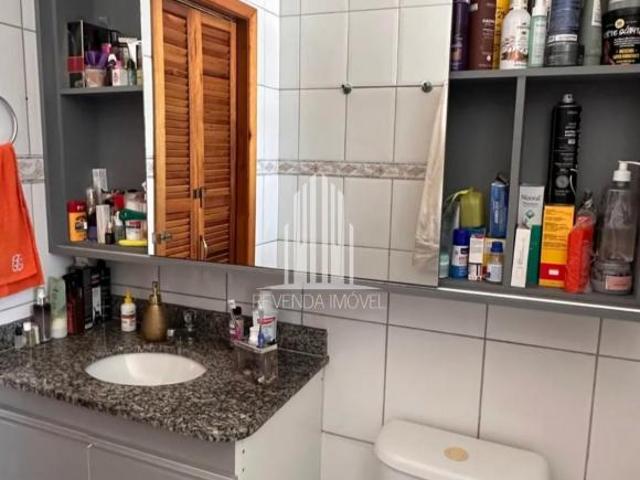 Casa à Venda em São Paulo SP, Vila Caju: 4 quartos, 1 sala, 4 banheiros, 2 vagas de garagem, 261,00
