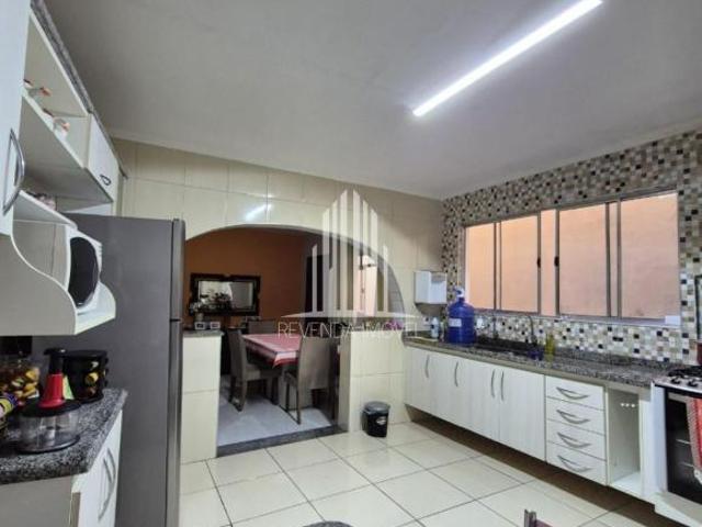 Casa à Venda em São Paulo SP: 3 Quartos, 3 Suítes, 4 Banheiros, 3 Vagas Jardim Imperador Zona Les