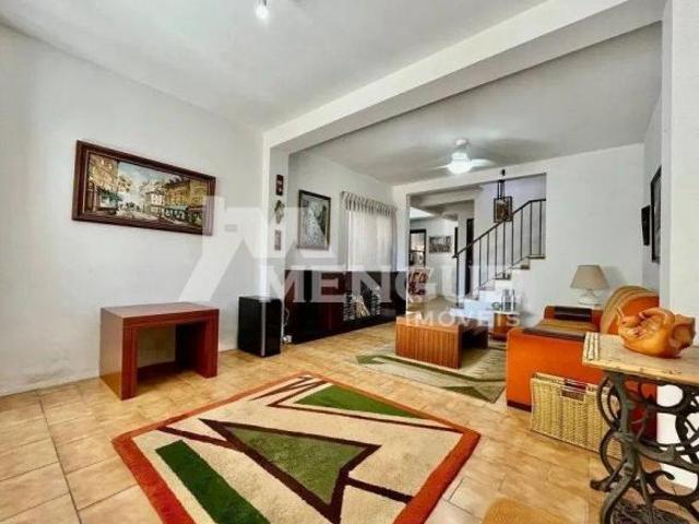 Casa à venda em São Sebastião
