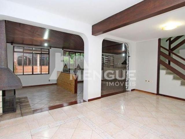 Casa à venda em São Sebastião