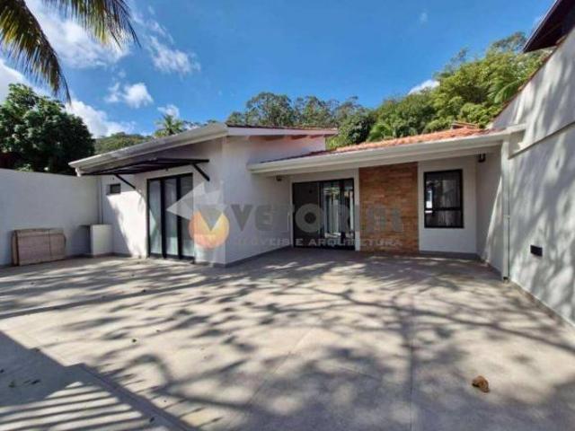 Casa à venda em São Sebastião, Barequeçaba, com 4 quartos, 320,00m²