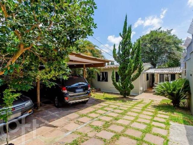 Casa à venda em São Sebastião com 90 m², 3 quartos, 2 vagas