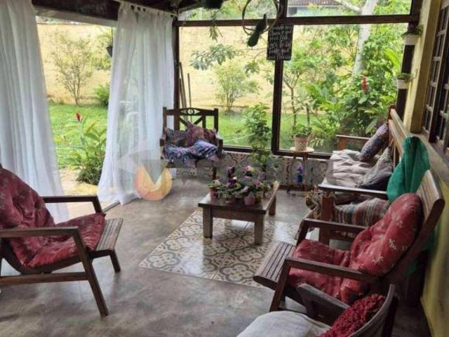 Casa à venda em São Sebastião, Praia de Camburí, com 3 quartos, 220,00m²