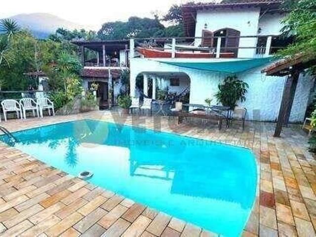Casa à venda em São Sebastião, Praia do Arrastão, com 6 quartos, 750m²