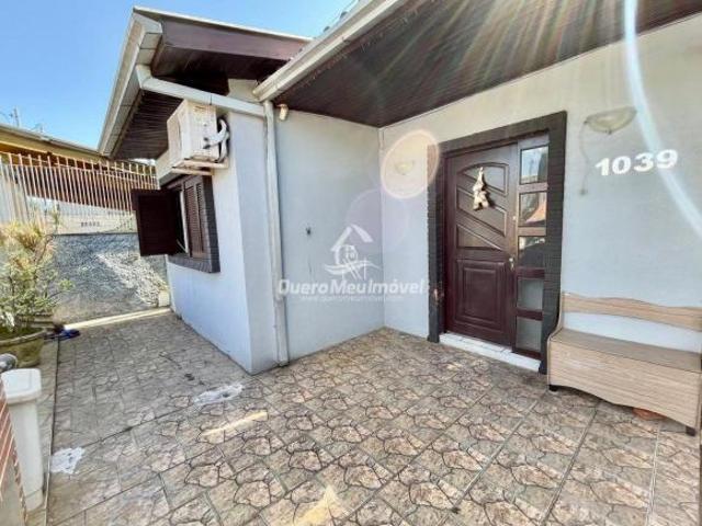 Casa à venda em São Victor Cohab
