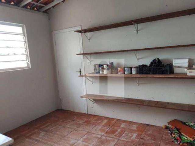 Casa a venda em Sousas Campinas, com 3 quartos