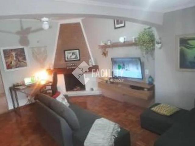 Casa a venda em Sousas Campinas