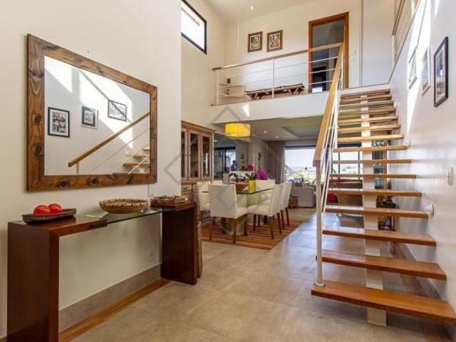 Casa à Venda em Sousas Campinas/SP