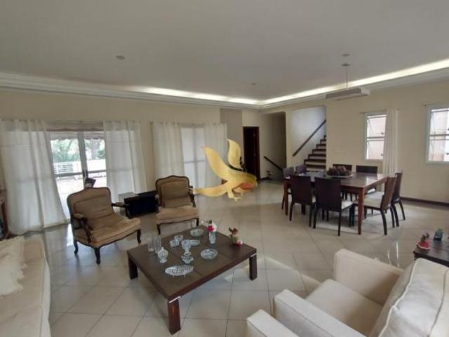 Casa à venda em Sousas com 332 m²