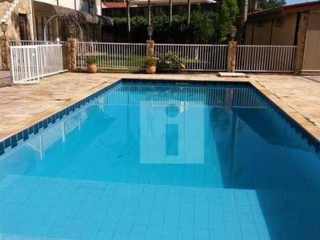 Casa a venda em Sousas