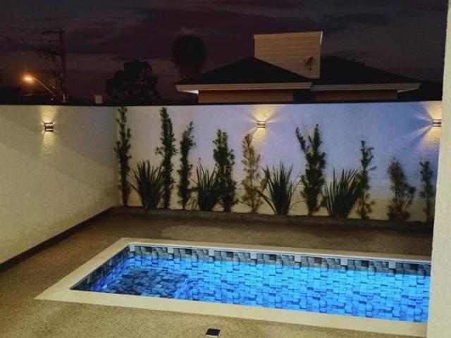 Casa à venda em Sorocaba, Condomínio Villa Olympia, com 3 suítes, com 195 m²
