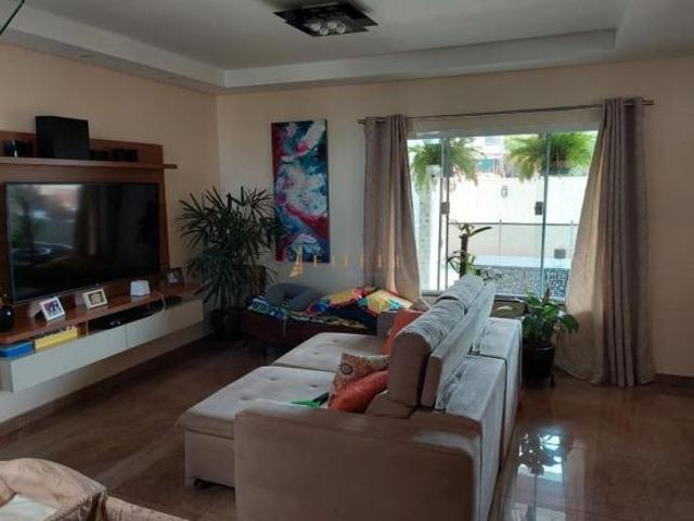 Casa à venda em Sorocaba, Condomínio Campos do Conde, com 3 quartos, com 195 m²
