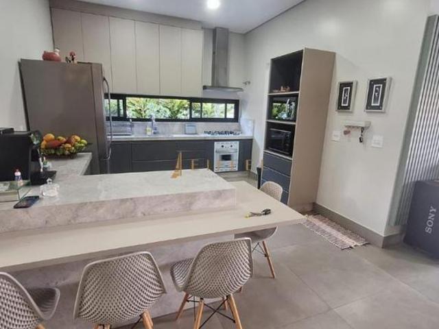 Casa à venda em Sorocaba, Condomínio Fazenda Jequitibá, com 3 suítes, com 291 m²