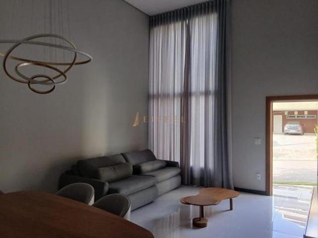 Casa à venda em Sorocaba, Jardim do Paço, com 3 suítes, com 189 m², Condomínio Colinas do Sol