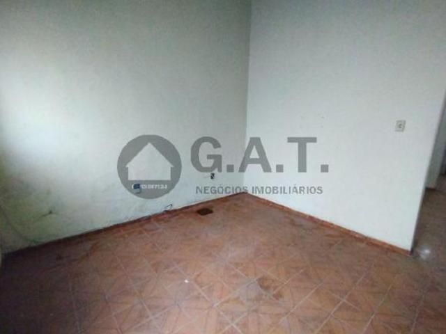 Casa à venda em Sorocaba SP, Centro, 1 quarto, 1 sala, 1 banheiro, 50m². Venha conferir!