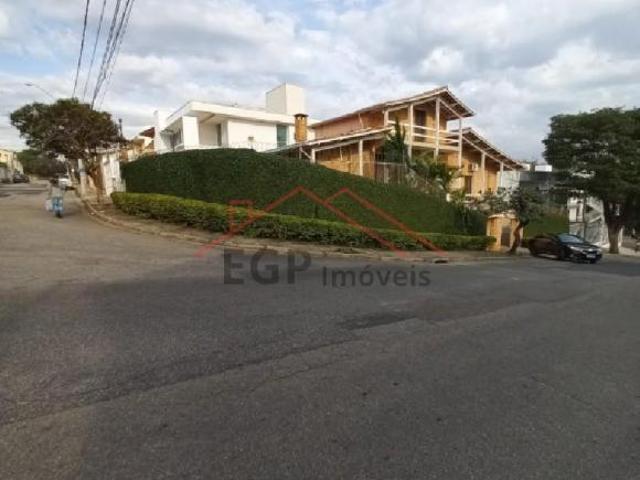 Casa à venda em Sorocaba SP, Jardim Americano. 3 quartos, 1 suíte, 3 salas, 4 banheiros, 7 vagas, 36