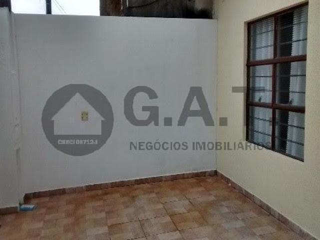 Casa à venda em Sorocaba SP Jardim Sao Guilherme: 2 quartos, 1 sala, 1 banheiro, 2 vagas de garage