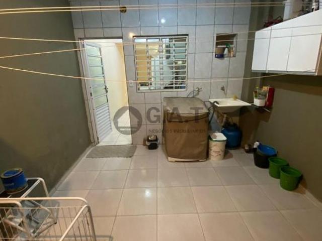 Casa à venda em Sorocaba SP, Jardim Santa Marta: 2 quartos, 1 suíte, 1 sala, 2 banheiros, 2 vagas, 1