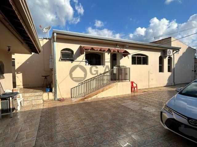Casa à venda em Sorocaba SP, Vila Hortencia: 4 quartos, 2 suítes, 2 salas, 2 banheiros, 13 vagas de