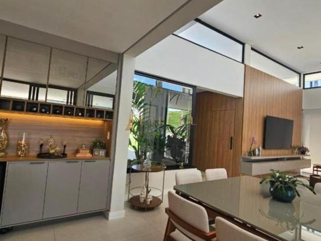 Casa à venda em Sorocaba, Parque Ecoresidencial Fazenda Jequitibá, com 4 suítes, com 326 m²