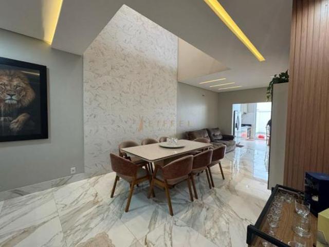 Casa à venda em Sorocaba, Wanel Ville, com 4 quartos, com 200 m², Condomínio Helena Maria