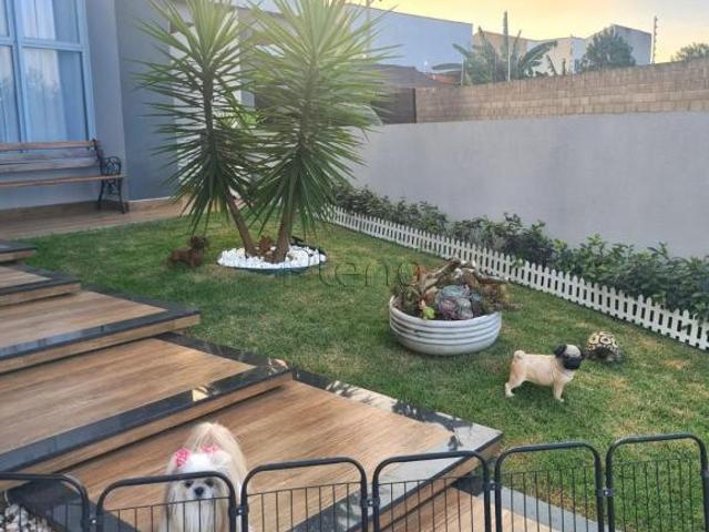 Casa à venda em Salto, Jardim Guarujá, com 3 quartos, com 130 m², Condomínio Jar
