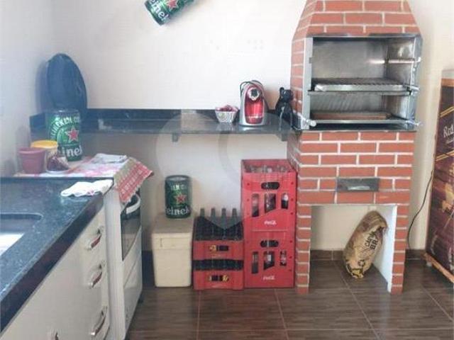 Casa a venda em Salto SP, bairro jardim Santo Antônio, com 02 dormitórios, cozinha com armários