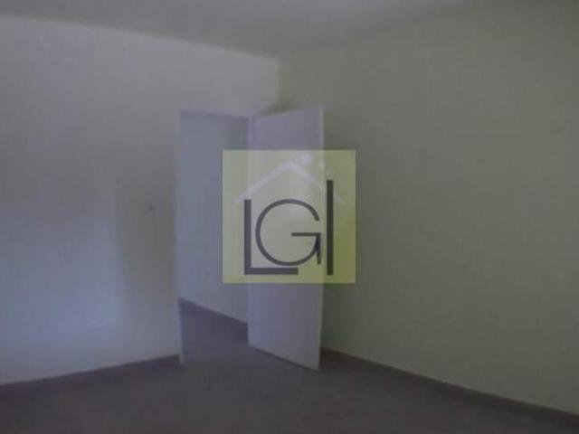 Casa à venda em Salto SP, no Jardim das Nações: 2 quartos, 1 sala, 1 banheiro, 2 vagas de garagem, 1