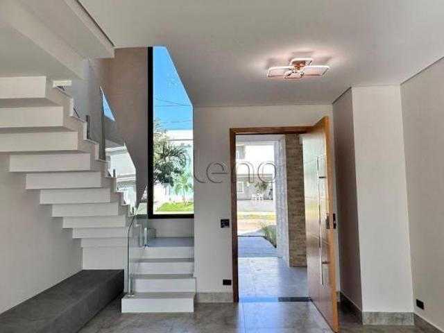 Casa à venda em Salto, Residencial Central Parque, com 3 suítes, com 236 m²