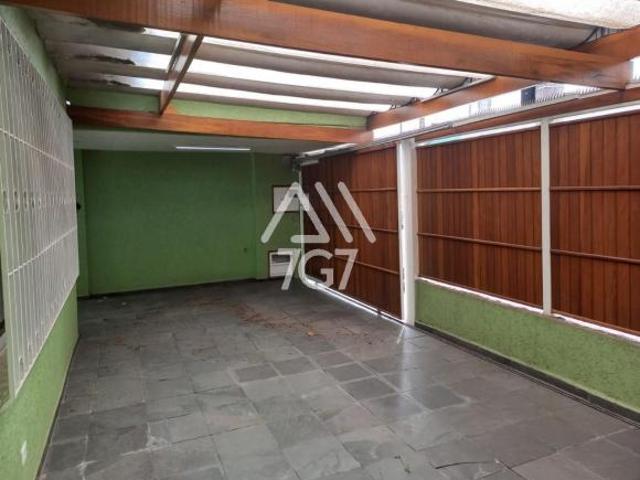 CASA À VENDA EM SANTO AMARO