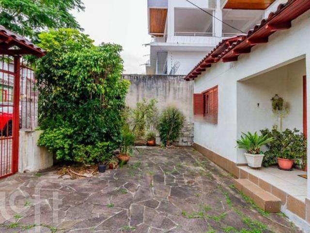 Casa à venda em Santo Antônio com 183 m², 5 quartos, 3 vagas