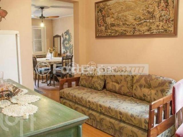 Casa à venda em Santo Antônio com 200 m², 5 quartos, 1 suíte, 2 vagas