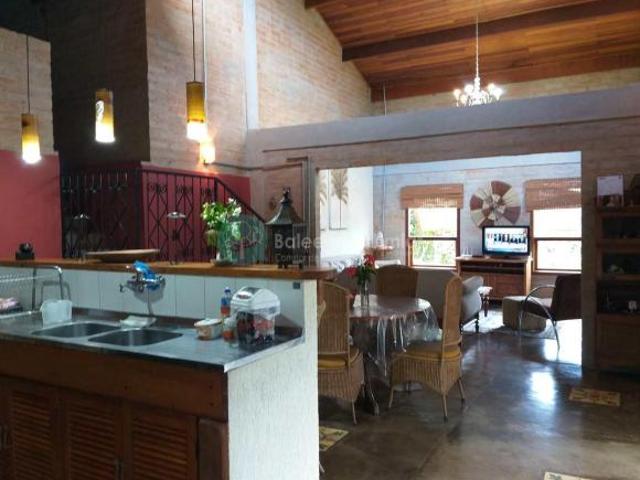 Casa a venda em Santo Antonio do Pinhal