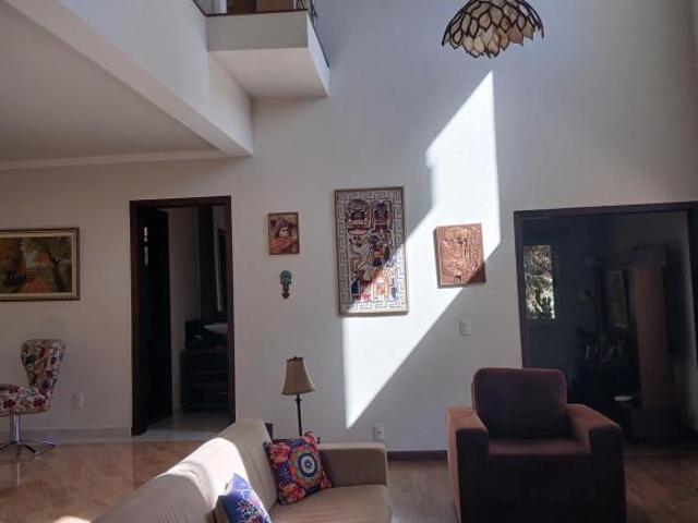 ÓTIMA OPORTUNIDADE CASA MOBILIADA COM 5 DORMS, VALOR ABAIXO DO MERCADO Santo Antônio do Pinhal