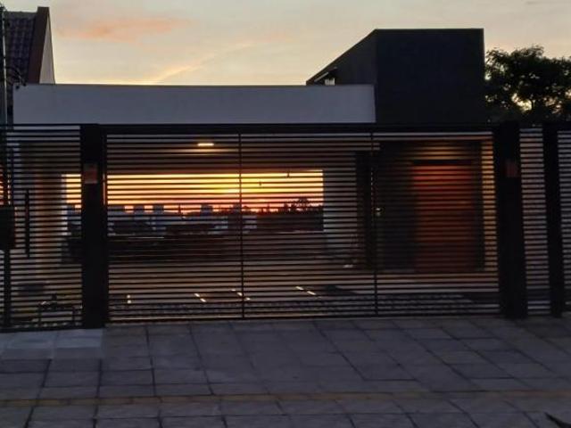 Casa à venda em Santo Antônio Porto Alegre