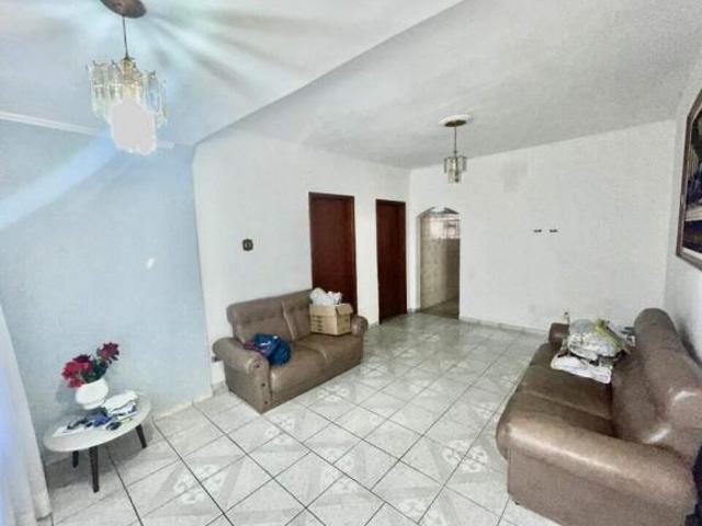 Casa à venda em Santo André Campestre – 2 quartos, 4 vagas, 134 m²