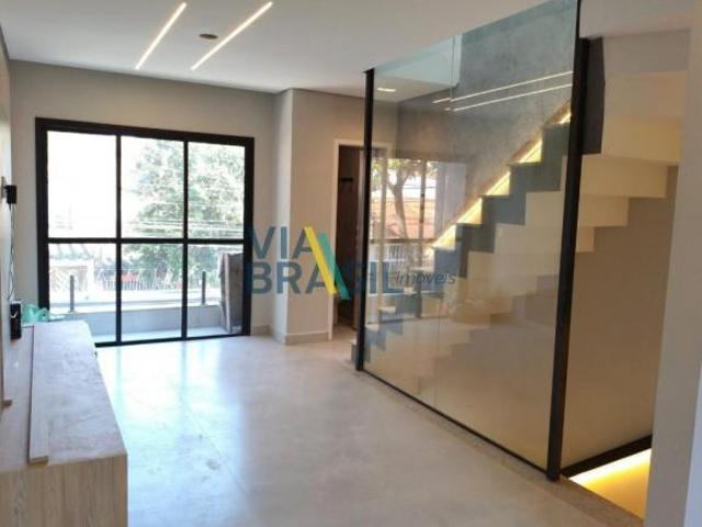 Casa à venda em Santo André SP: 2 quartos, 2 suítes, 110m². Venha se encantar com esse apartamento m
