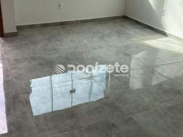 Casa à venda em Santo André, Vila Francisco Matarazzo — 3 quartos, 2 vagas, financiamento