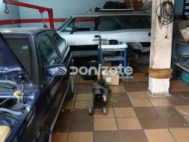 Casa à venda em Santo André – Vila Linda, 2 dormitórios, 154 m², financiamento disponível