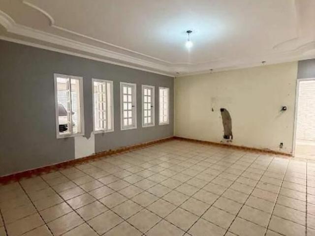 Casa à venda em Santo André Vila Scarpelli 3 quartos, 3 vagas, 300 m²