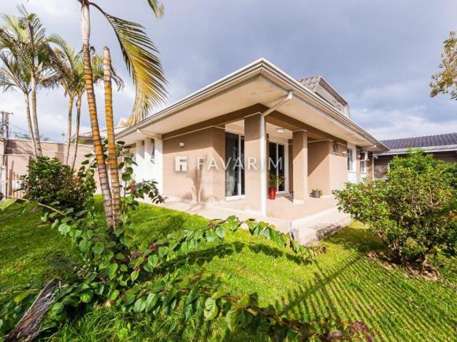 Casa à venda em Santo Inácio