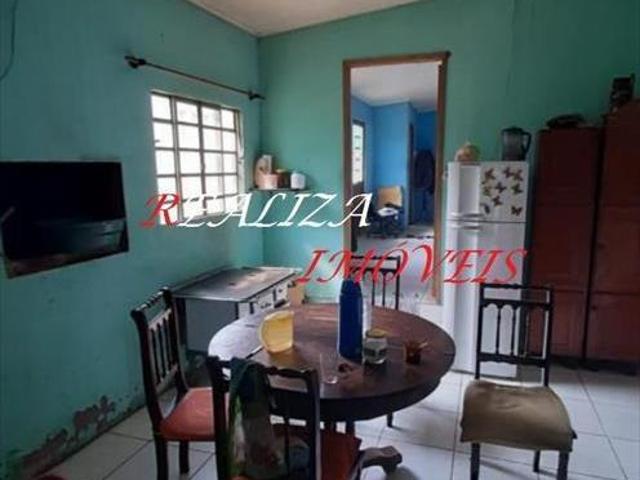 Casa à venda em Santo Inácio