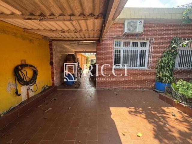 Casa à venda em Santos no Estuário